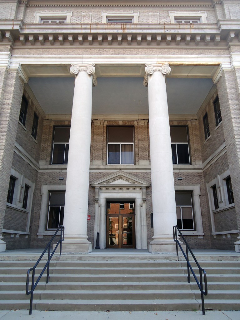 The Franklin County, Indiana Courthouse (1852/1877/1912-) | Hiding in ...