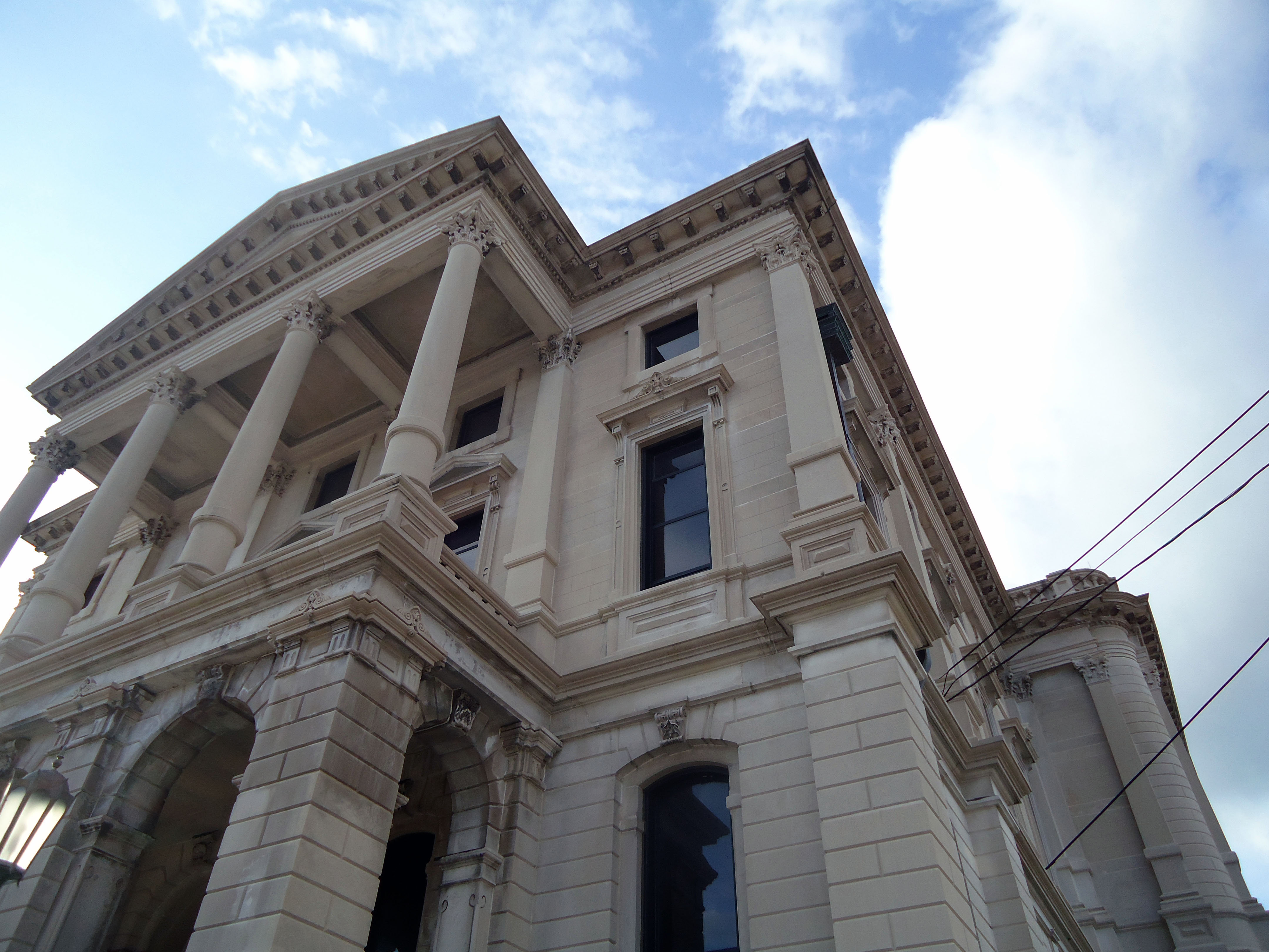 The Grant County, Indiana Courthouse (1885-) | Hiding in Plain Sight