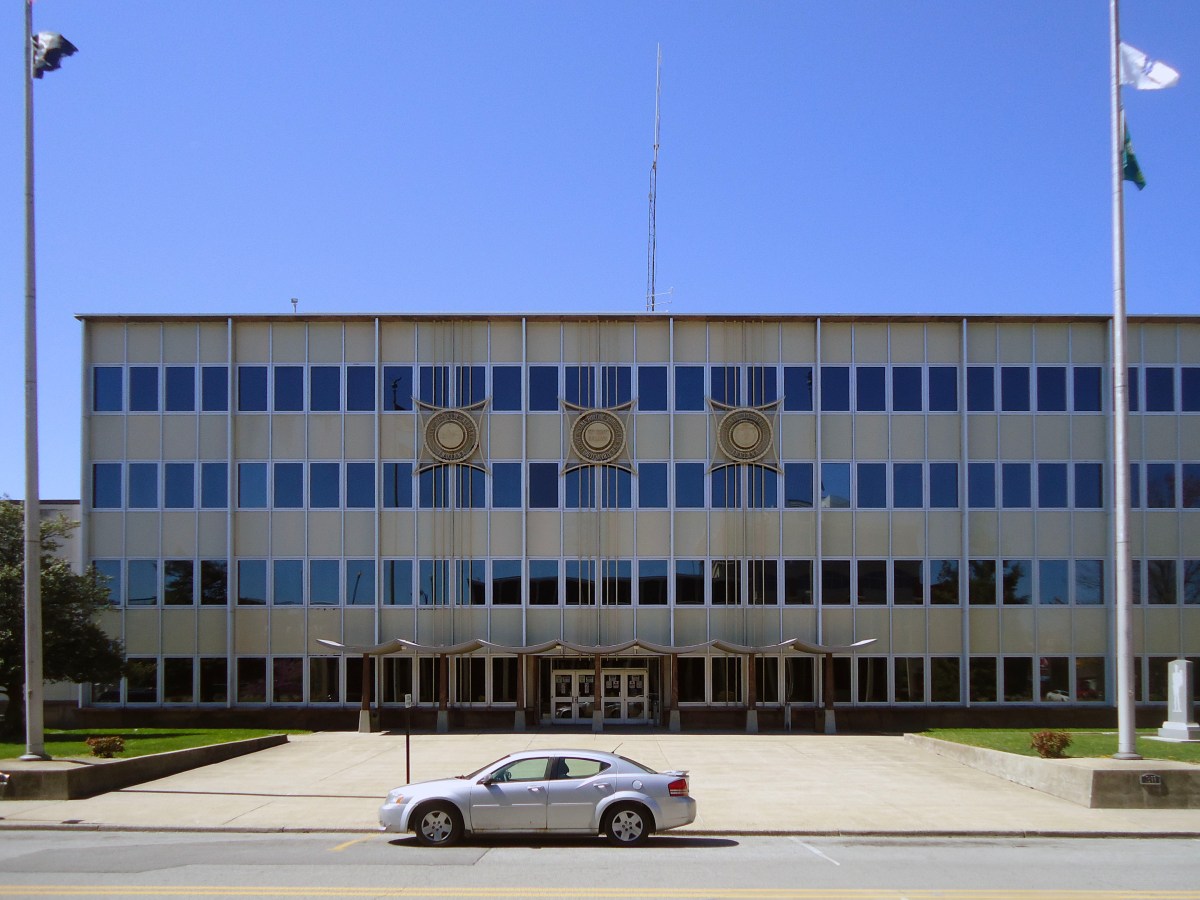The Floyd County, Indiana Courthouse (1961-) | Hiding in Plain Sight