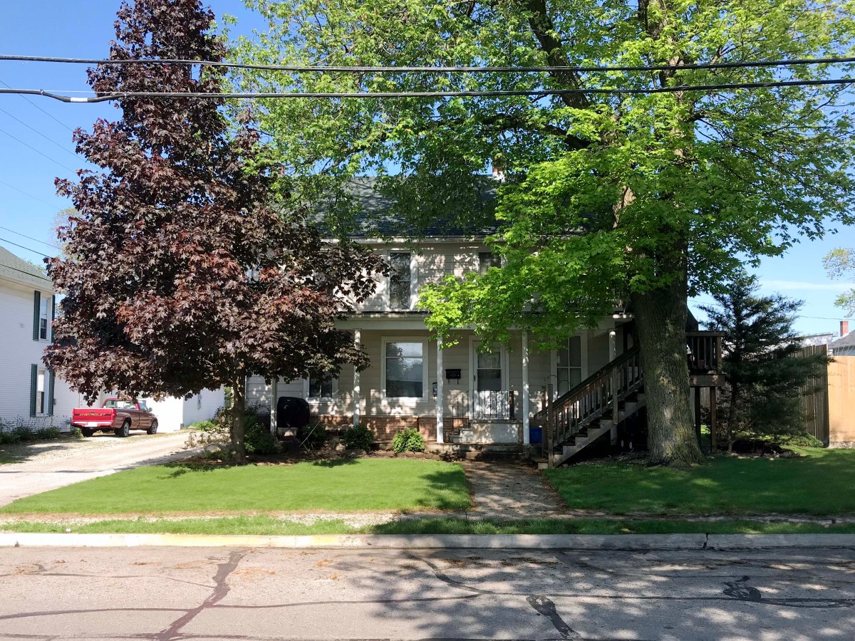 The Whitley County, Indiana Courthouse (1841-1850) | Hiding in Plain Sight