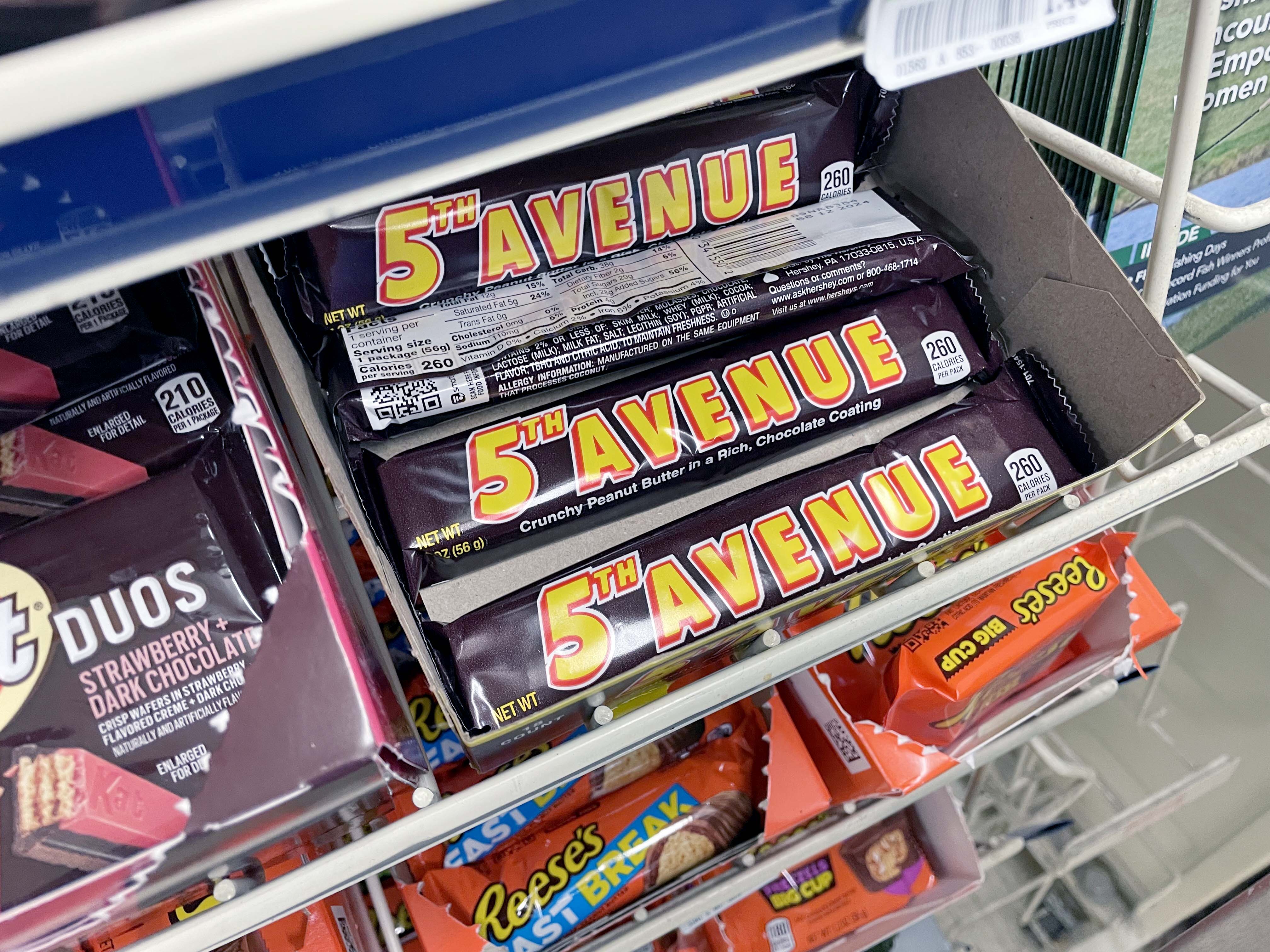 Candy Clash: Butterfinger vs. 5th Avenue | Hiding in Plain Sight