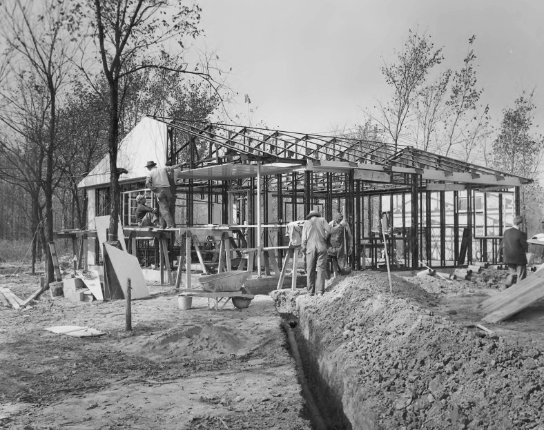 The Lustron in Tipton | Hiding in Plain Sight