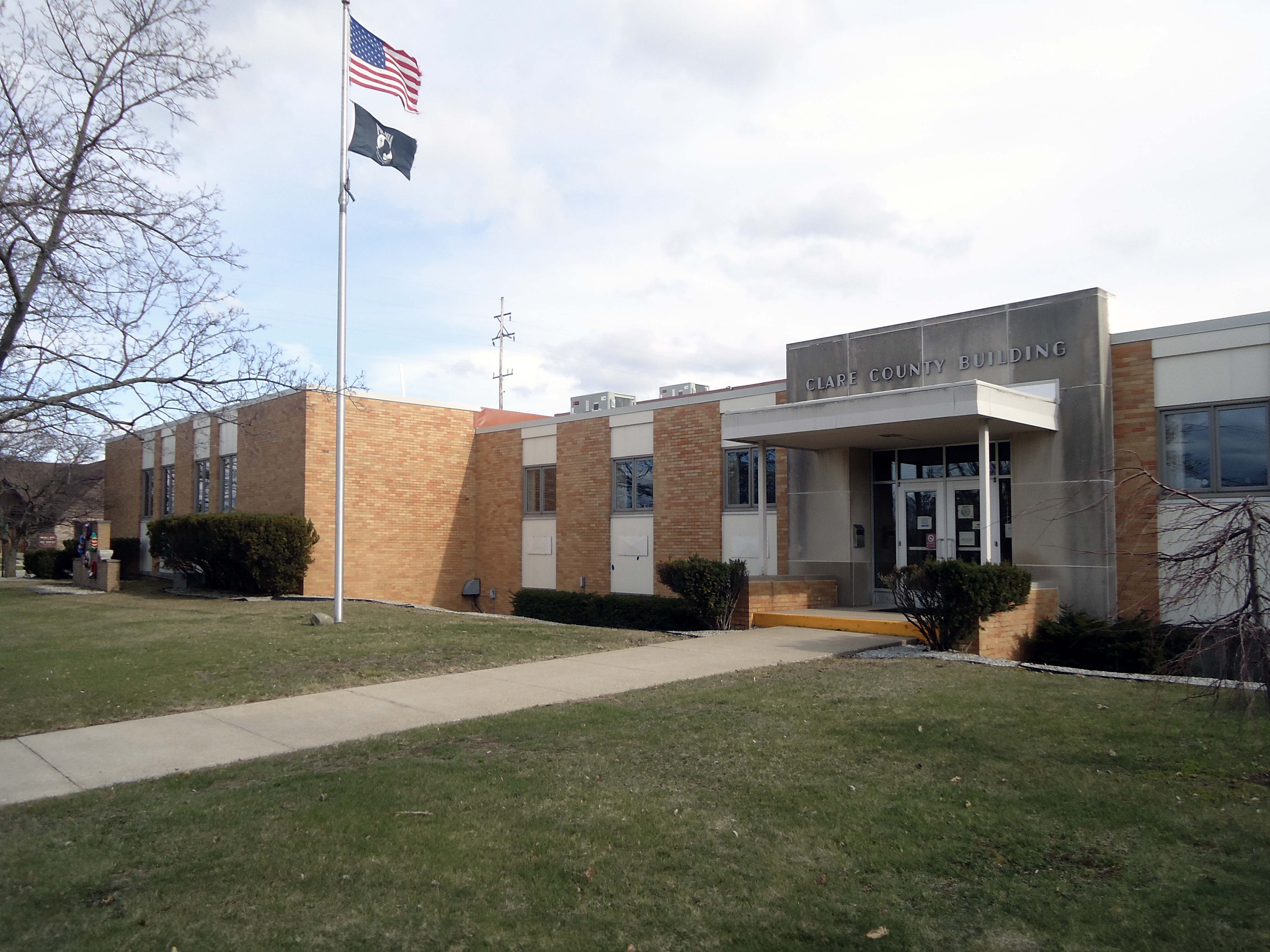 The Clare County, Michigan Courthouse (1967-) | Hiding in Plain Sight