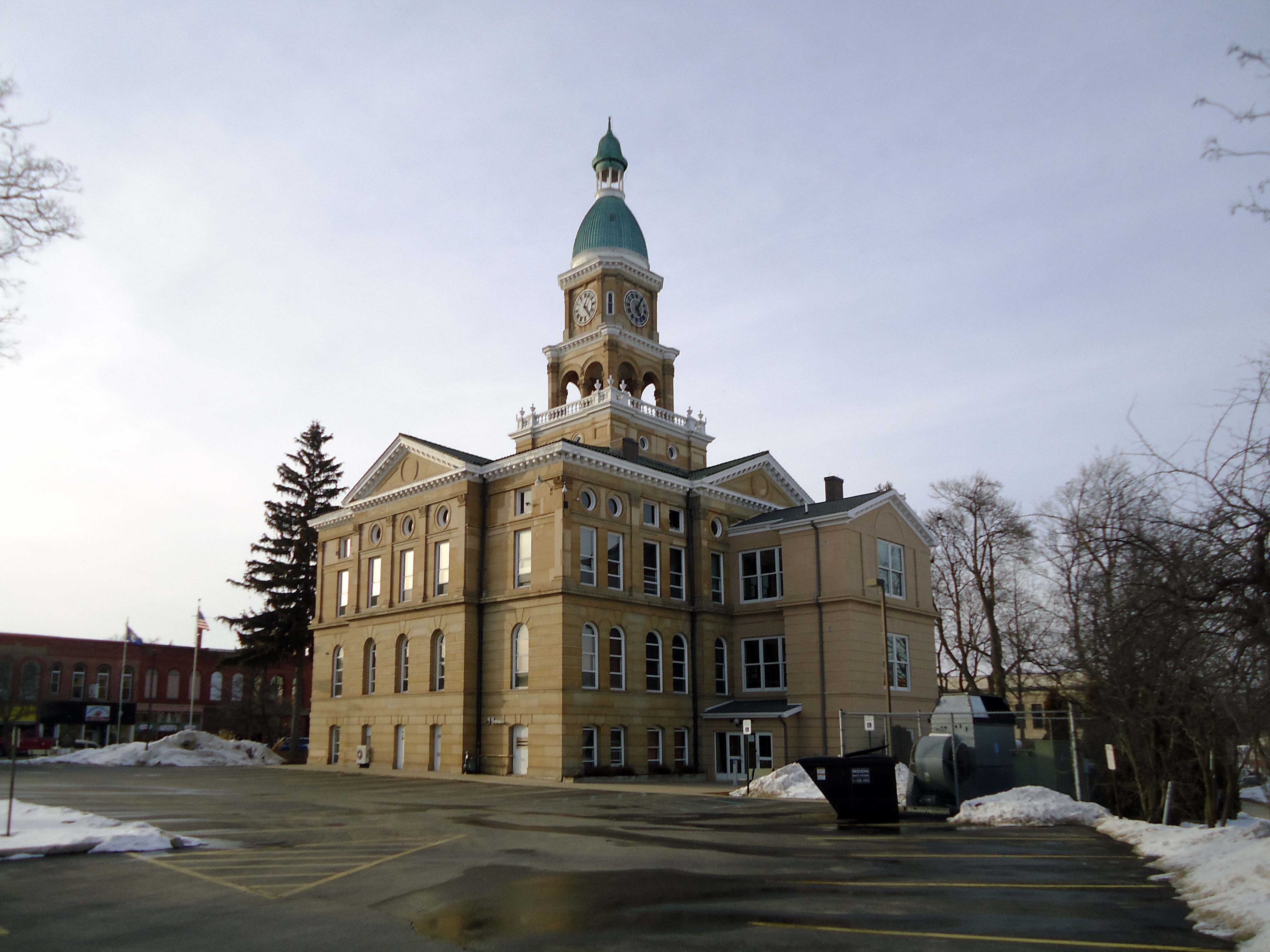 The Hillsdale County Courthouse in Michigan (1899-) | Hiding in Plain Sight