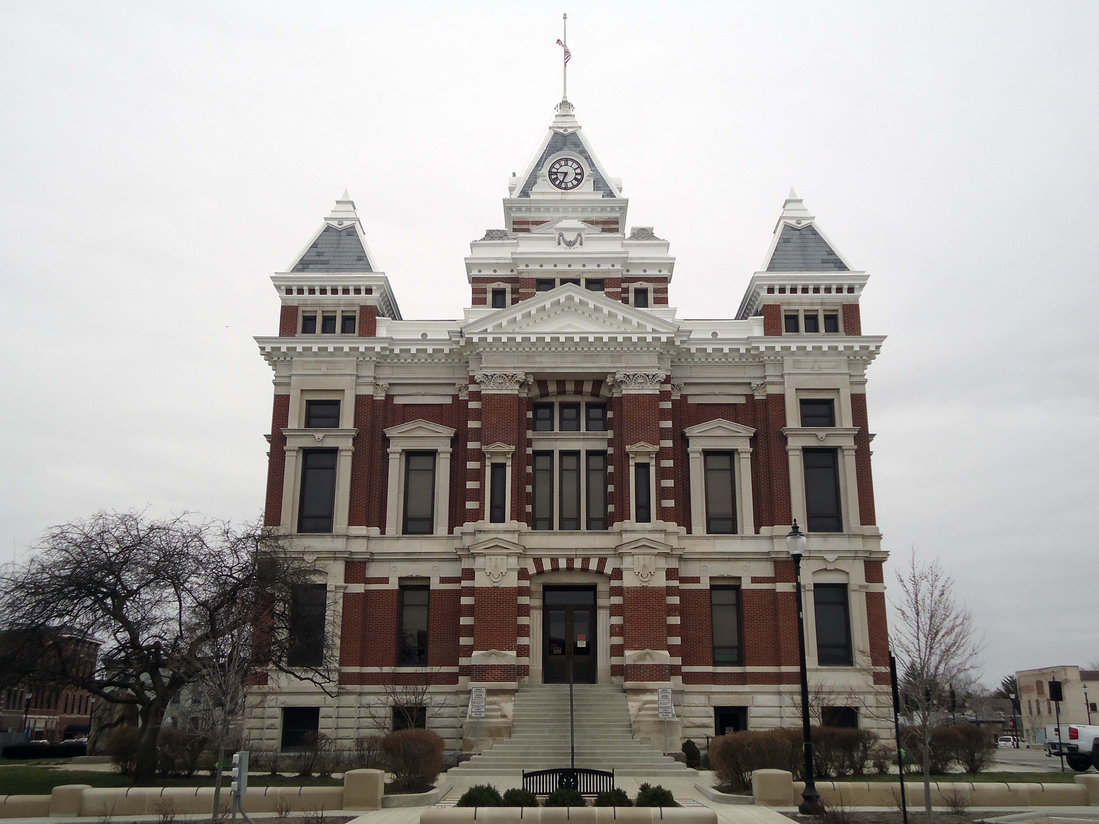 The Johnson County, Indiana Courthouse (1882-) | Hiding in Plain Sight