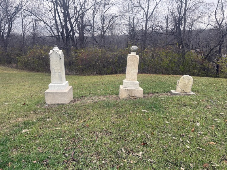 Perry Township’s Felton Cemetery: a pioneer burial ground | Hiding in ...